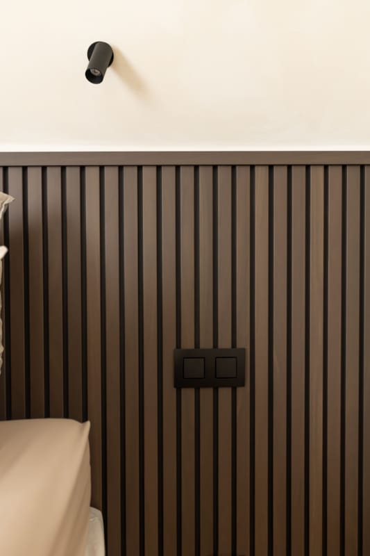 Acheter Panneau mural Maestro Latt Matte Black avec 7 lattes Smoked ...